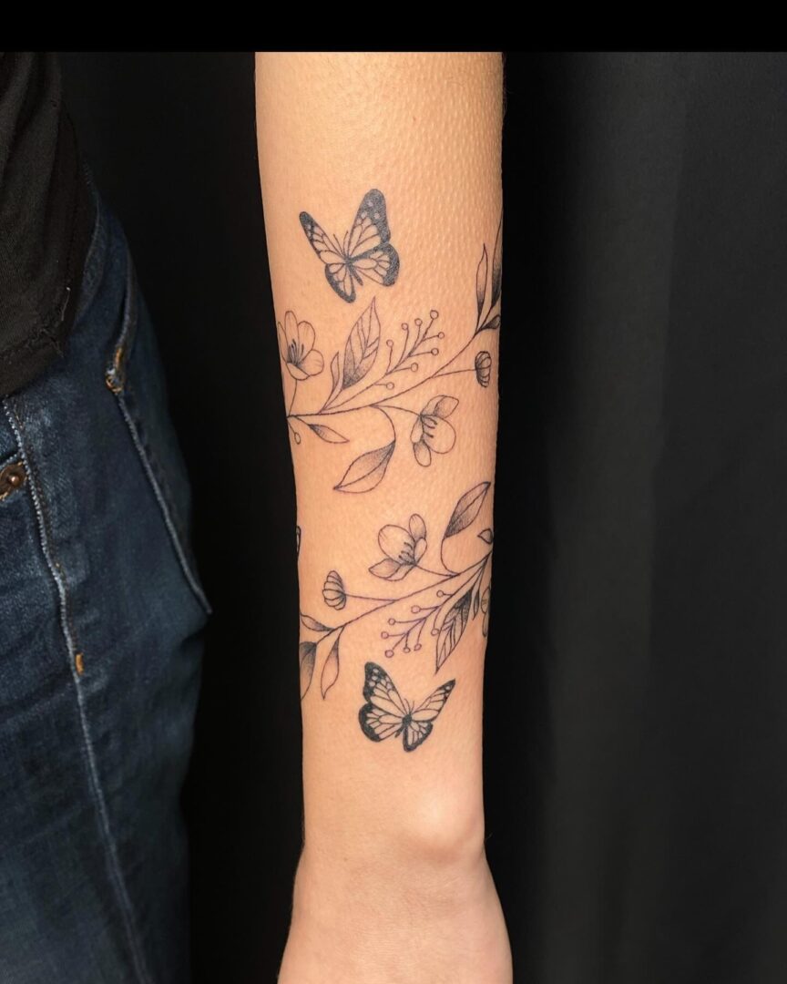 Ink That Flows with You: The Art and Impact of Wraparound Tattoos ...