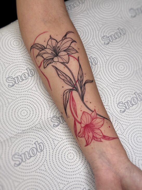 Fine Line Tattoos for Women: Symbols of Elegance, Minimalism, and ...